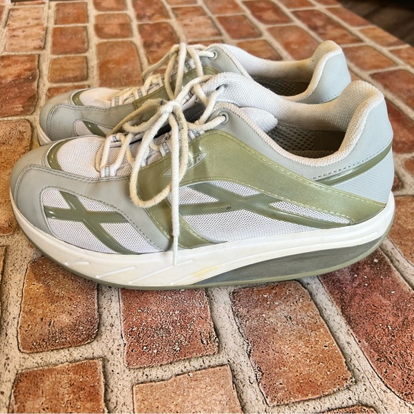 MBT | Shoes | Mbt Shoes M Walker In A Cream And Light Sage Green Color ...